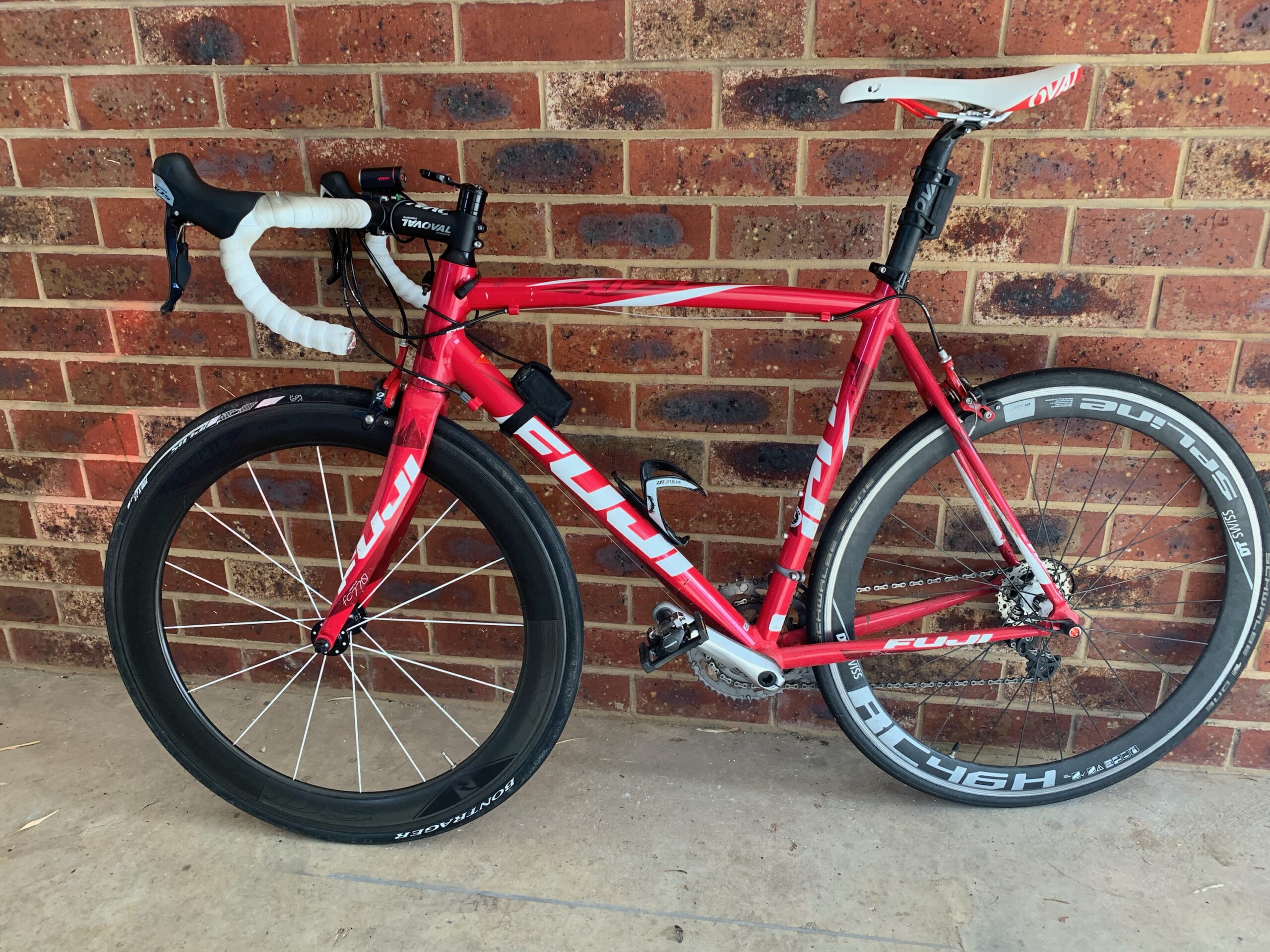 ZZZ Fuji Roubaix Road Bike Rental (Large), Australia | Activities in ...