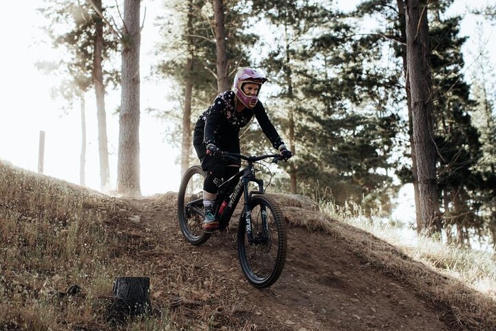 Self Guided Tour of Tank 7 Mountain Bike Park on a large E-MTB ...